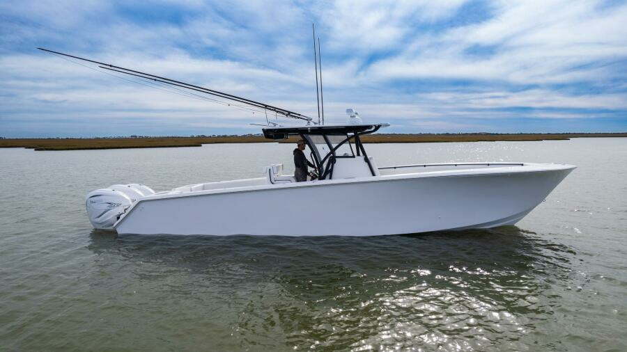 Used SeaHunter 39' 39 For Sale In Florida | United Yacht Sales