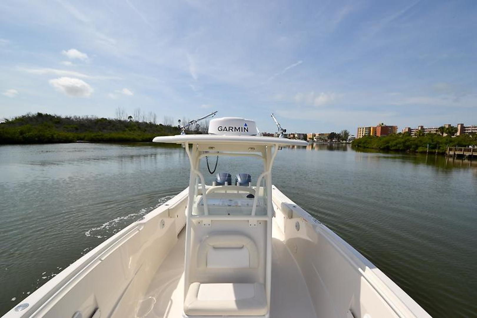 32' 2014 Sailfish 320 CC | Tampa Yacht Sales