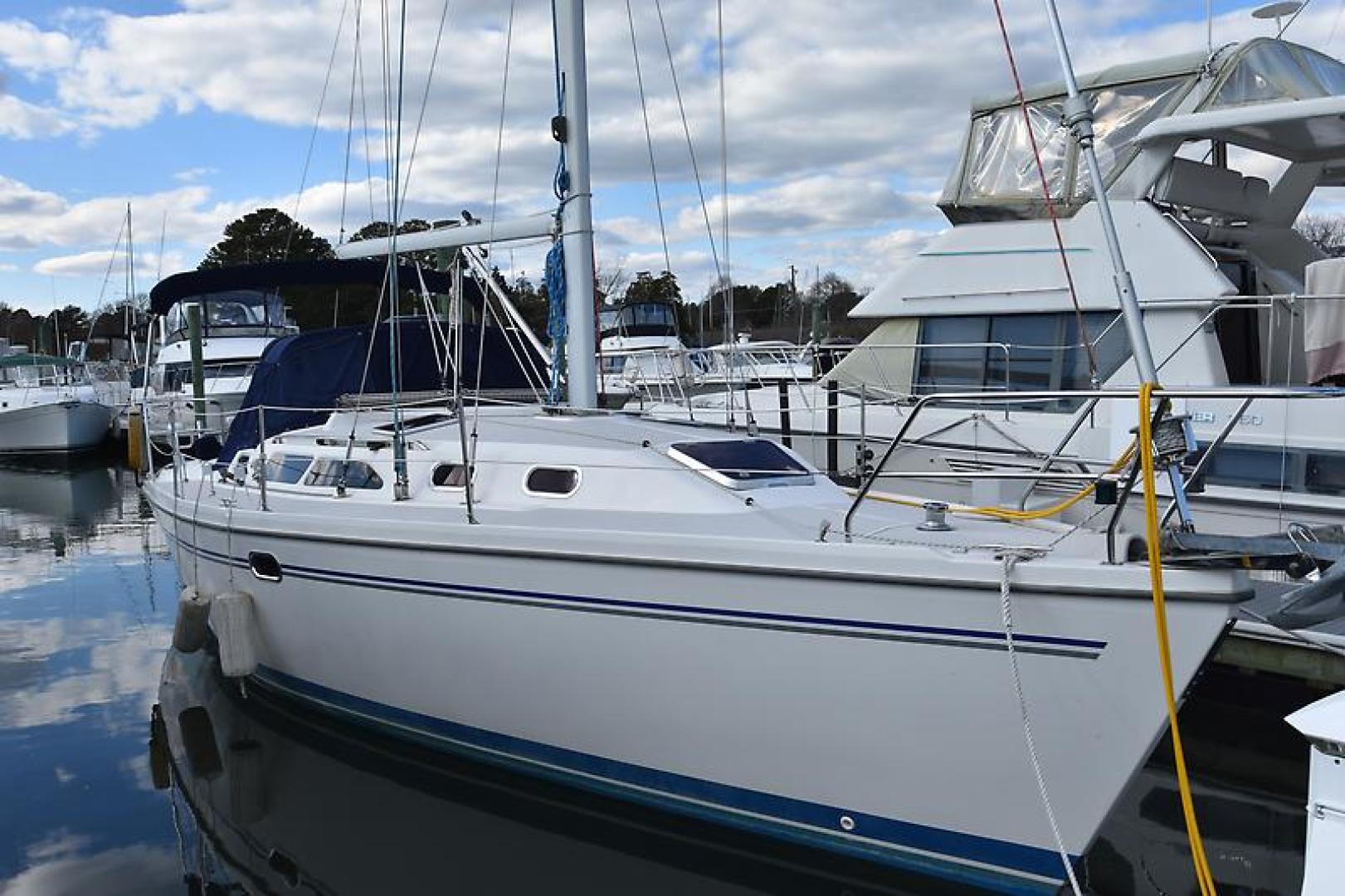 35' Catalina 350-2006-Gloucester Point-100809774