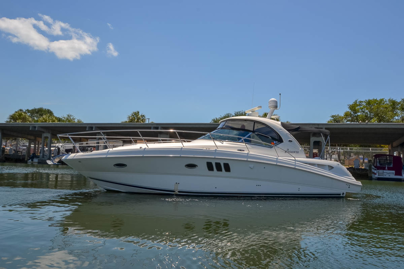 38' 2007 Sea Ray 38 Sundancer | Tampa Yacht Sales