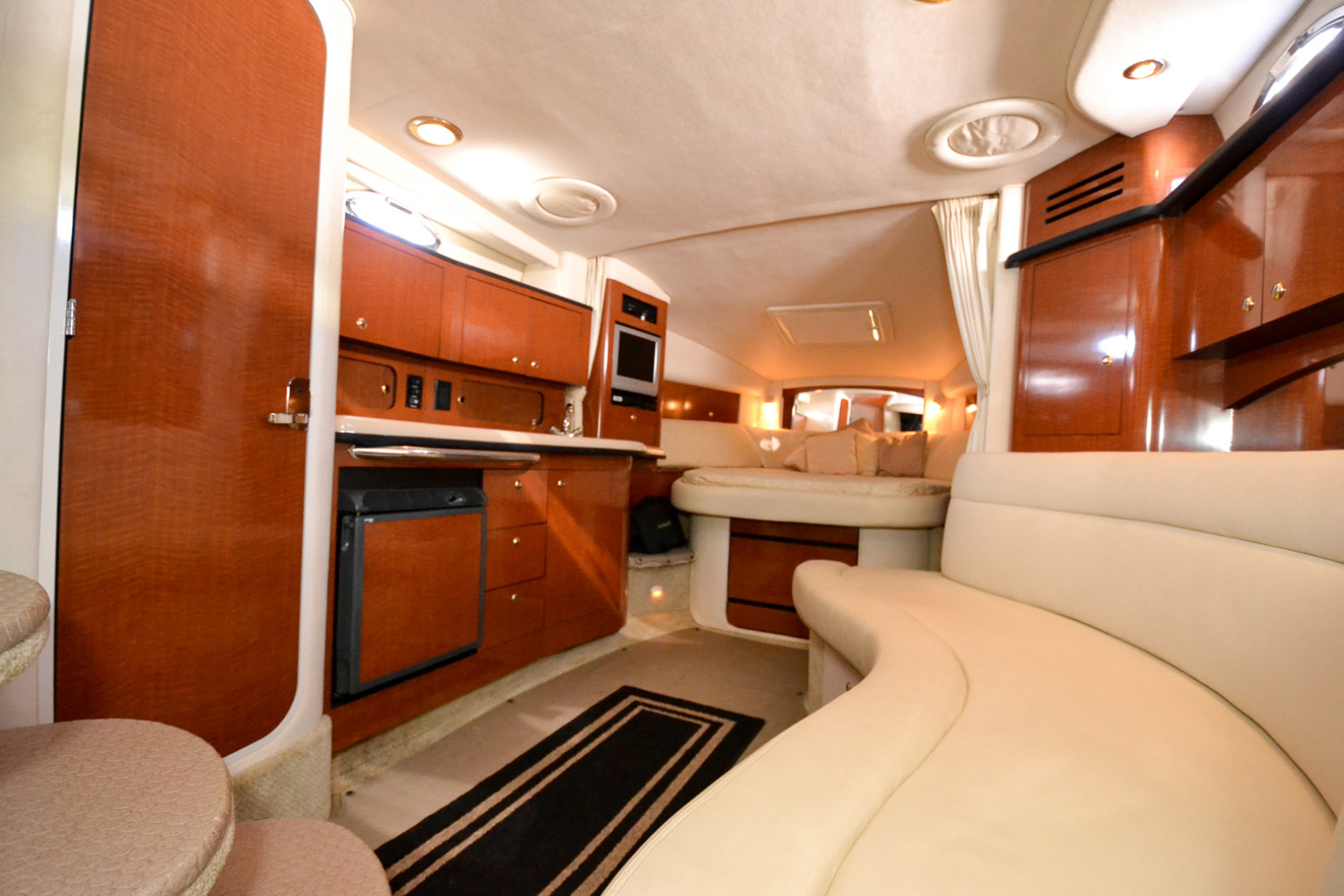 35' 2004 Sea Ray 320 Sundancer | Tampa Yacht Sales