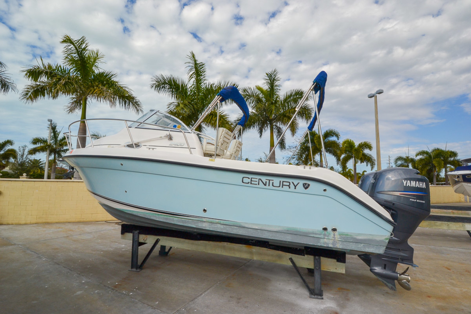 24' 2006 Century 2400 WA | Tampa Yacht Sales