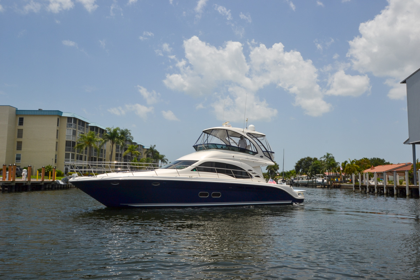 52' 2005 Sea Ray 500 Sedan Bridge | Tampa Yacht Sales