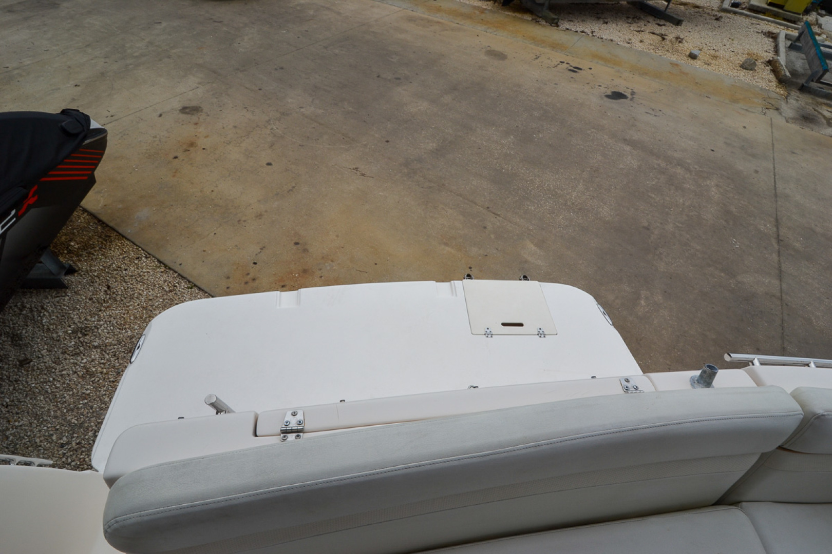 27' 2005 Rinker 270 Fiesta Vee | Tampa Yacht Sales