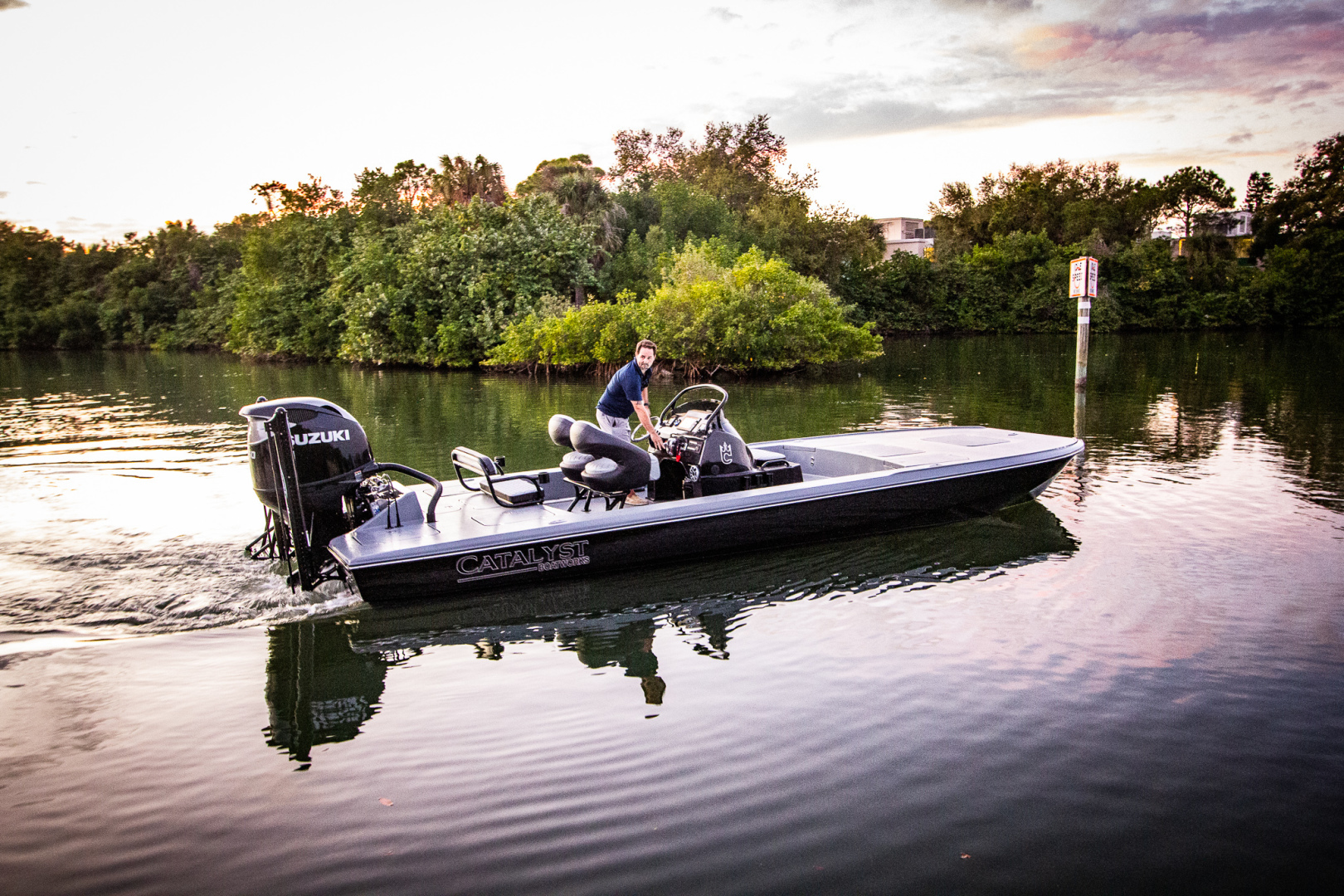 26' 2019 Catalyst 260 Catamaran | Tampa Yacht Sales