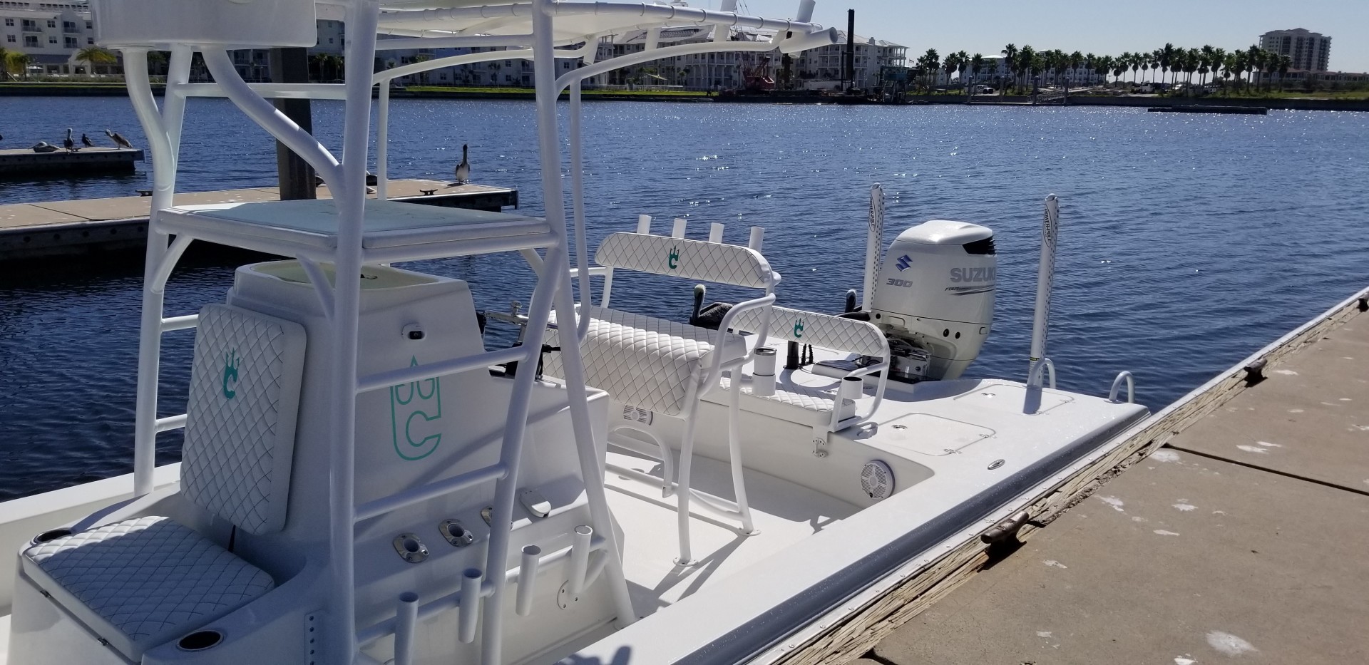 25' 2019 Catalyst 260 Catamaran | Tampa Yacht Sales