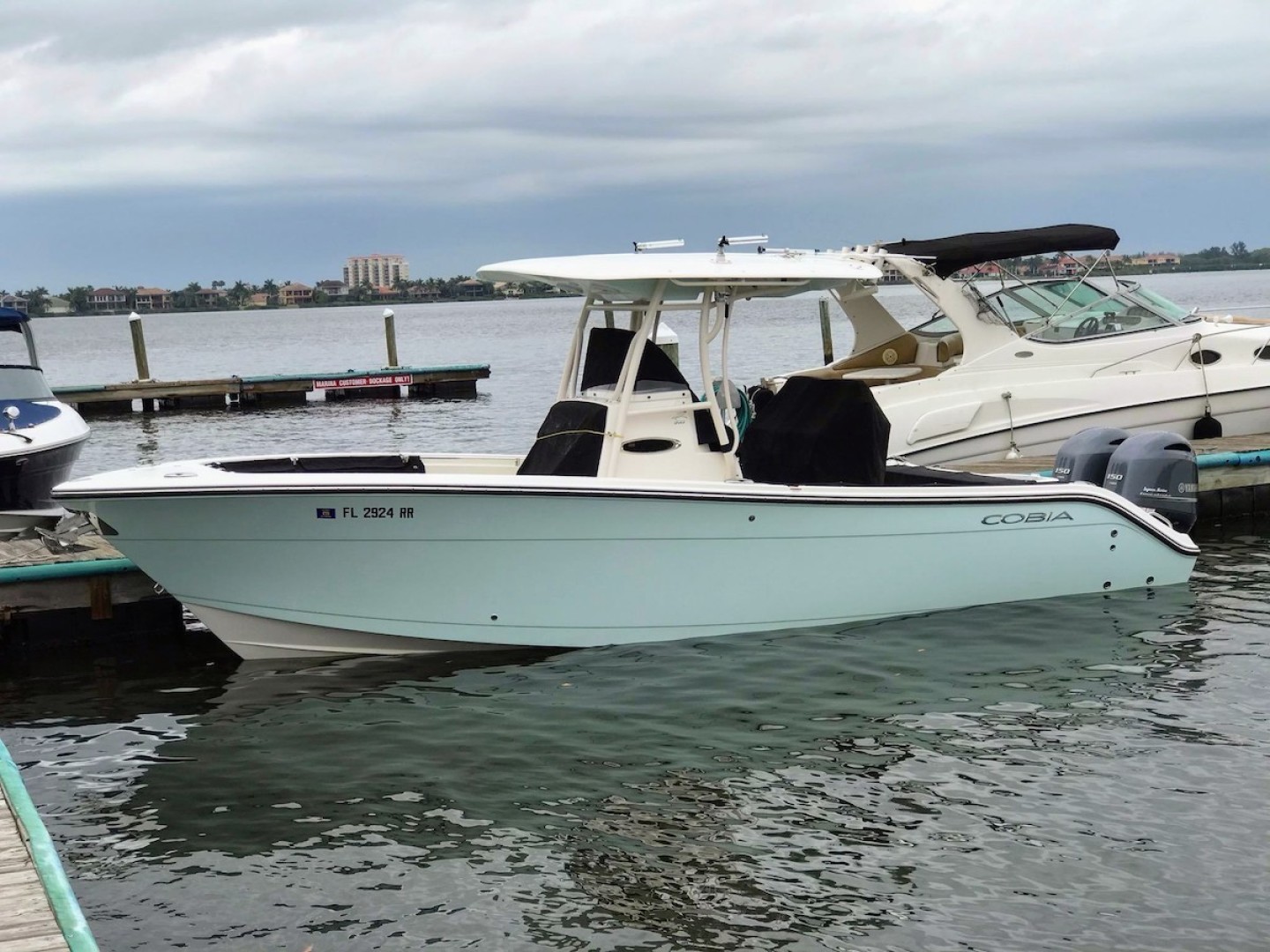 26' 2018 Cobia 261 cc | Tampa Yacht Sales
