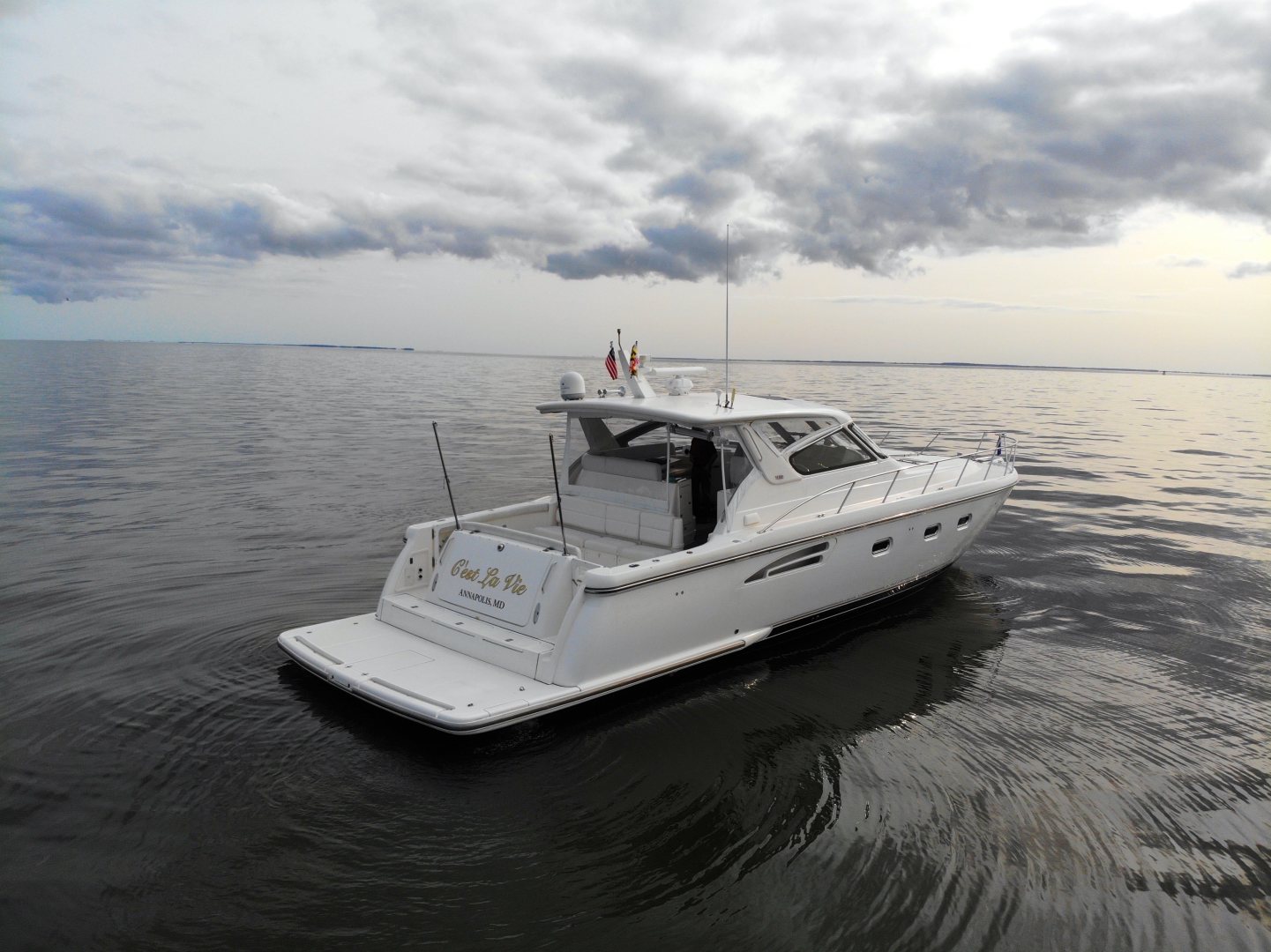 Tiara 52 Express 2001 For Sale in Deale, Maryland | Blue Water Yacht Sales