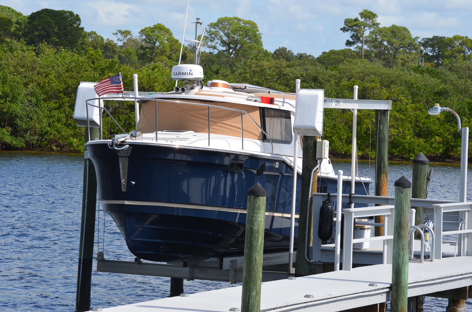 29' 2018 Ranger Tugs R27 | Tampa Yacht Sales