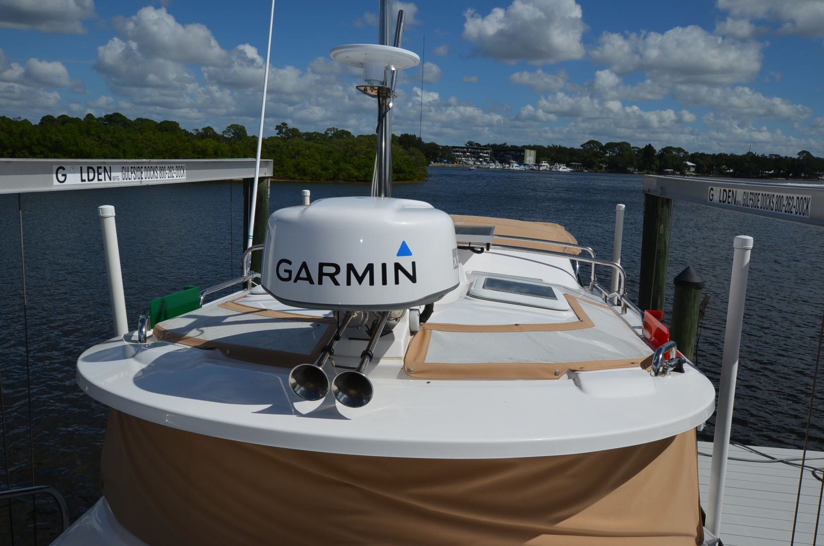 29' 2018 Ranger Tugs R27 | Tampa Yacht Sales