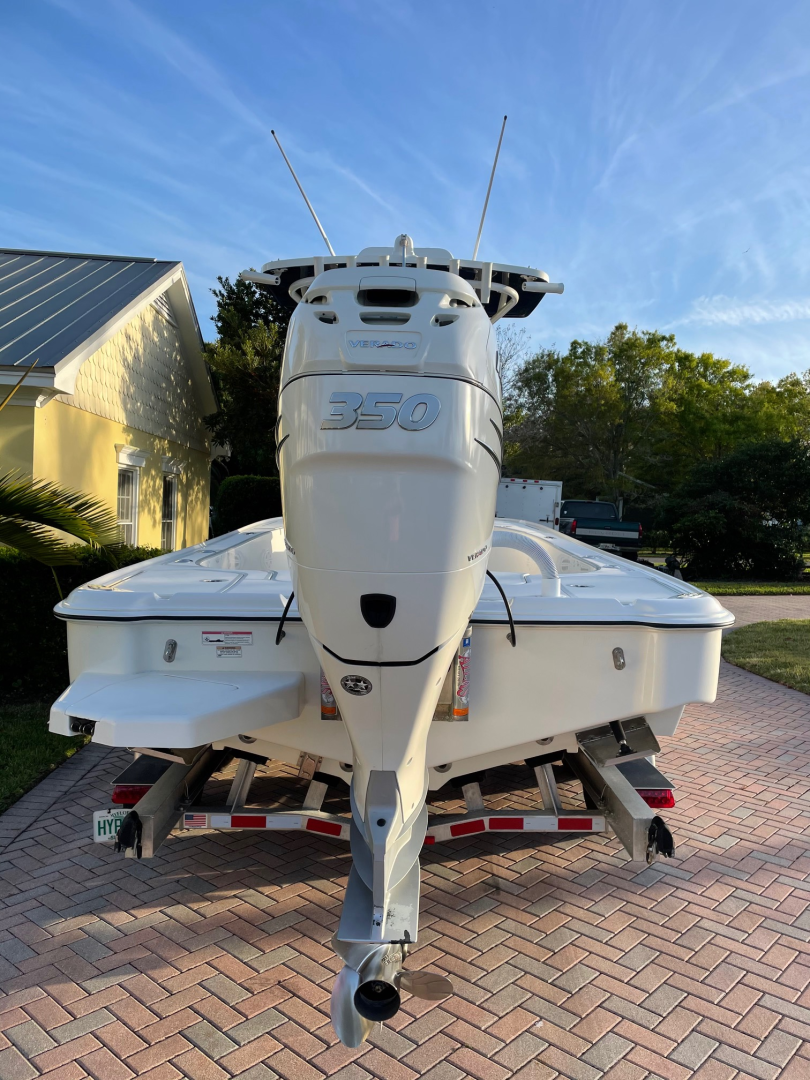 Seavee 270z 2017 For Sale in Bradenton, Florida | Blue Water Yacht Sales