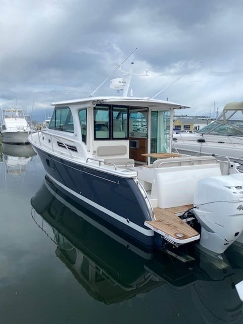 Back Cove 390 2021 For Sale in Sea Bright, New Jersey | Bluewater Yacht ...