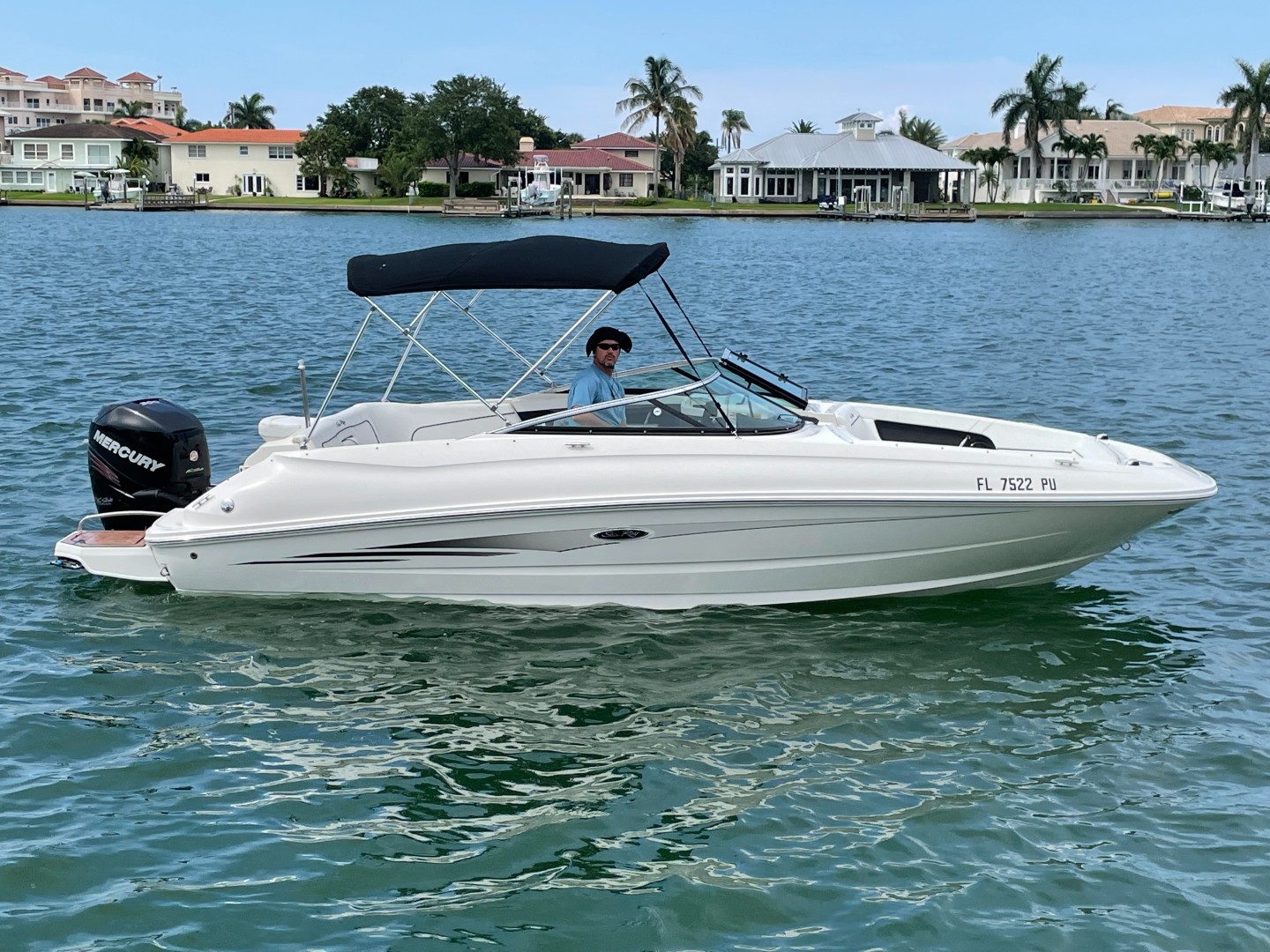 24' 2014 Sea Ray 240 SD-OB | Tampa Yacht Sales