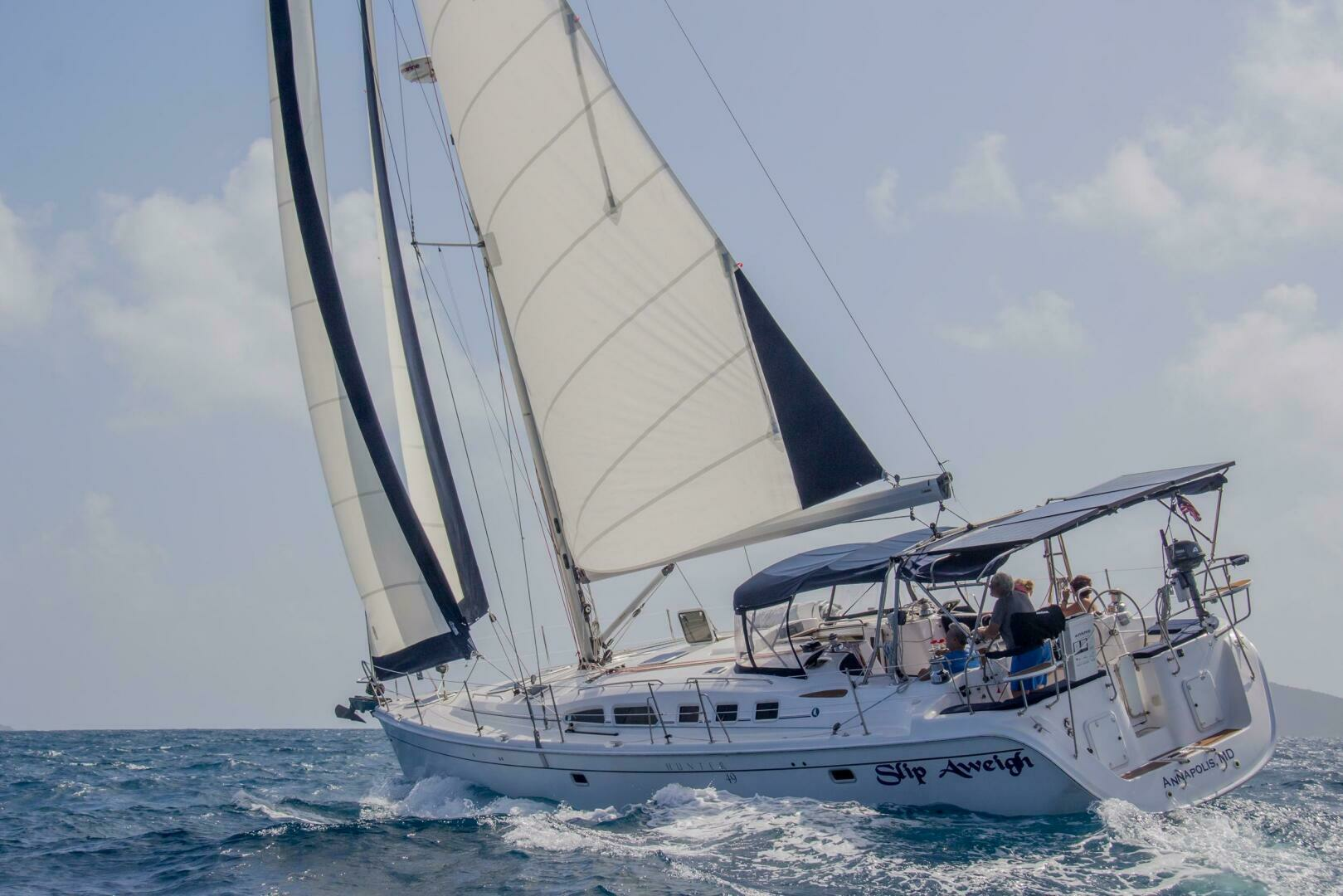 Hunter - Yacht Sales International