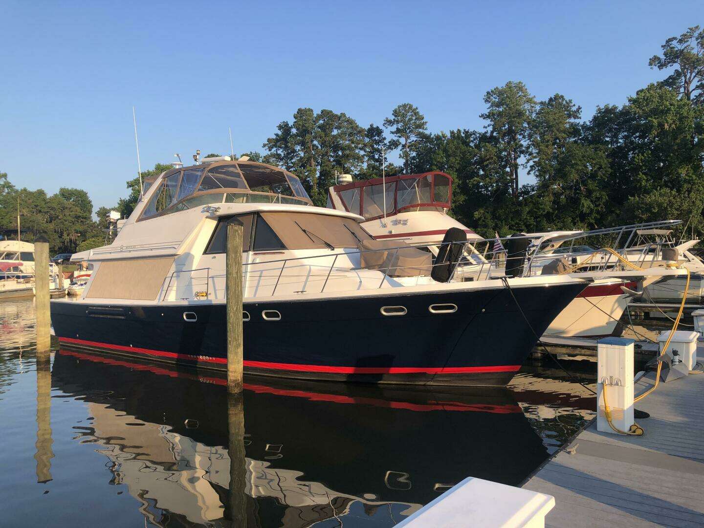 1996 Bayliner 35' For Sale - Yacht Sales International