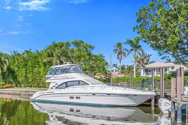 Sea Ray Yachts for Sale - REEL DEAL YACHTS