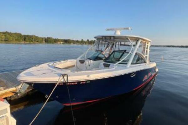 Featured Vessels - Smith Yacht Sales