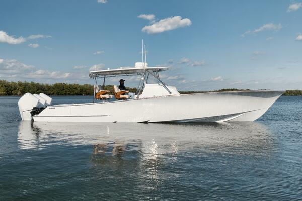 MacGregor Outboard Division - Used Center Console Boats for Sale