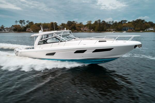 MacGregor Outboard Division - Intrepid Bower Boat For Sale